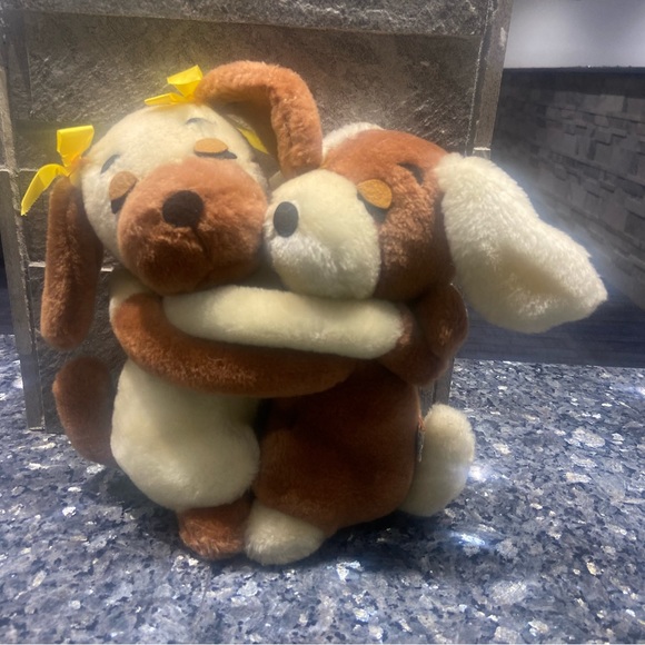 Dakin | Toys | Dakin Hugging Kissing Hugging Puppy Dog Vintage 976 ...